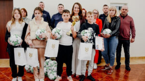 Gminny Etap Ogólnopolskiego Turnieju Wiedzy o Ruchu Drogowym – | loniow ...